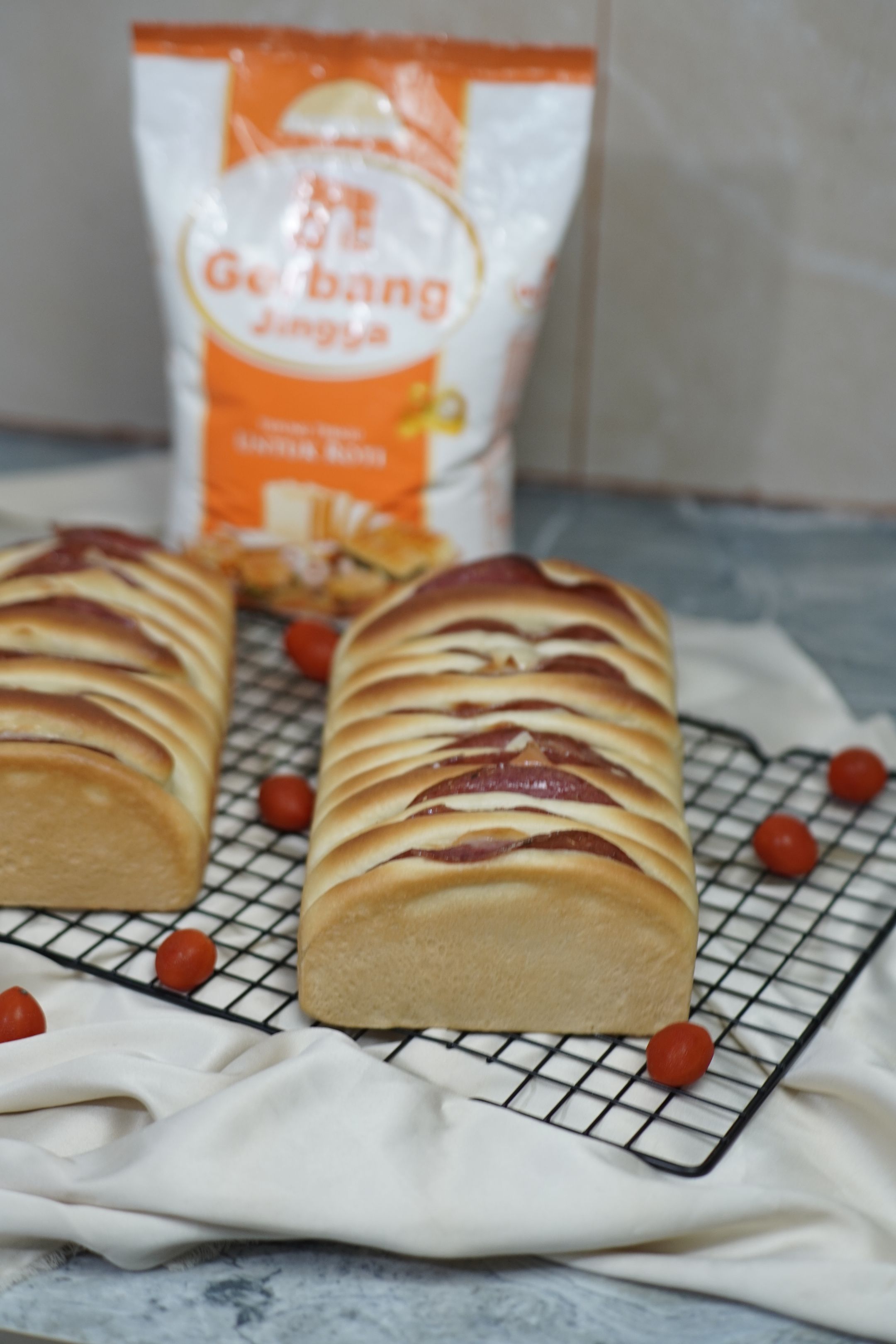 Resep Roti Sisir Smoked Beef Cheese